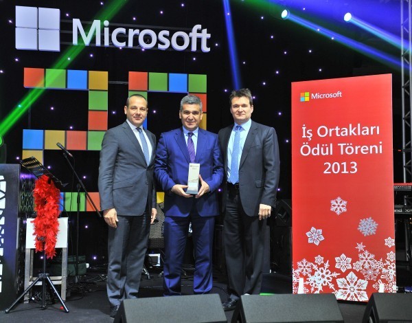 Microsoft’tan 4S’e Başarı Ödülü - BT Günlüğü