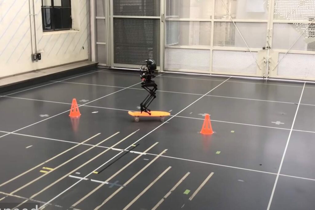 Yapay Zeka Temelli Yeni Nesil Robot: Leonardo (LEO)